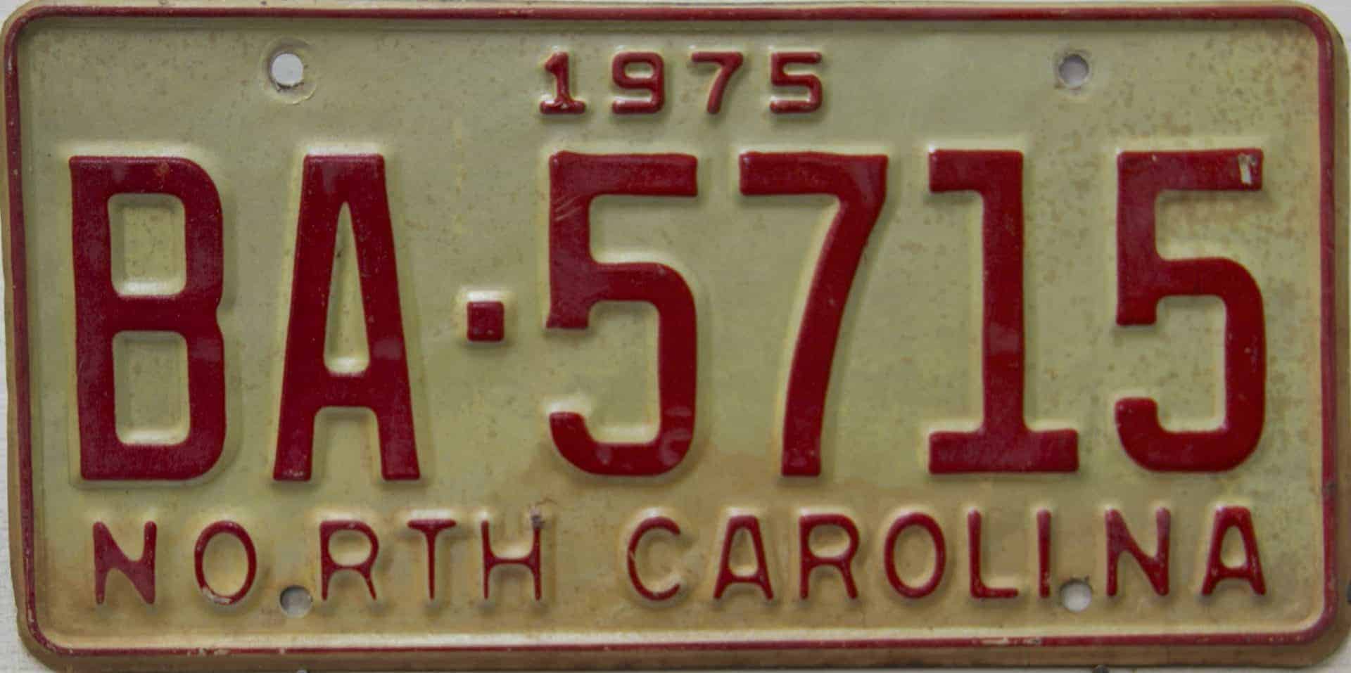 26041 - Massachussets -1966 | Great American Plates