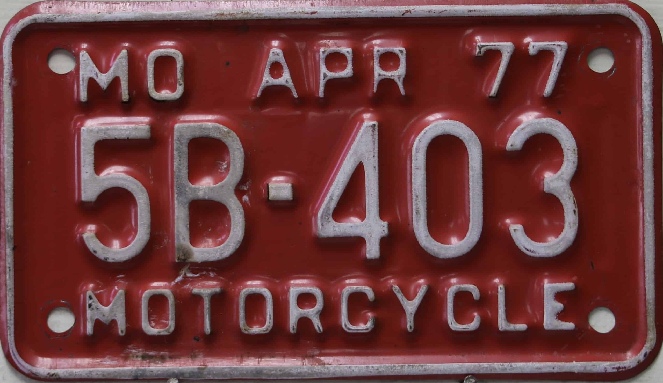 58 403 - Missouri - 1977 | Great American Plates