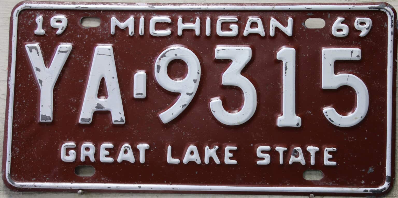 Vintage License Plates For Collectors | Great American Plates